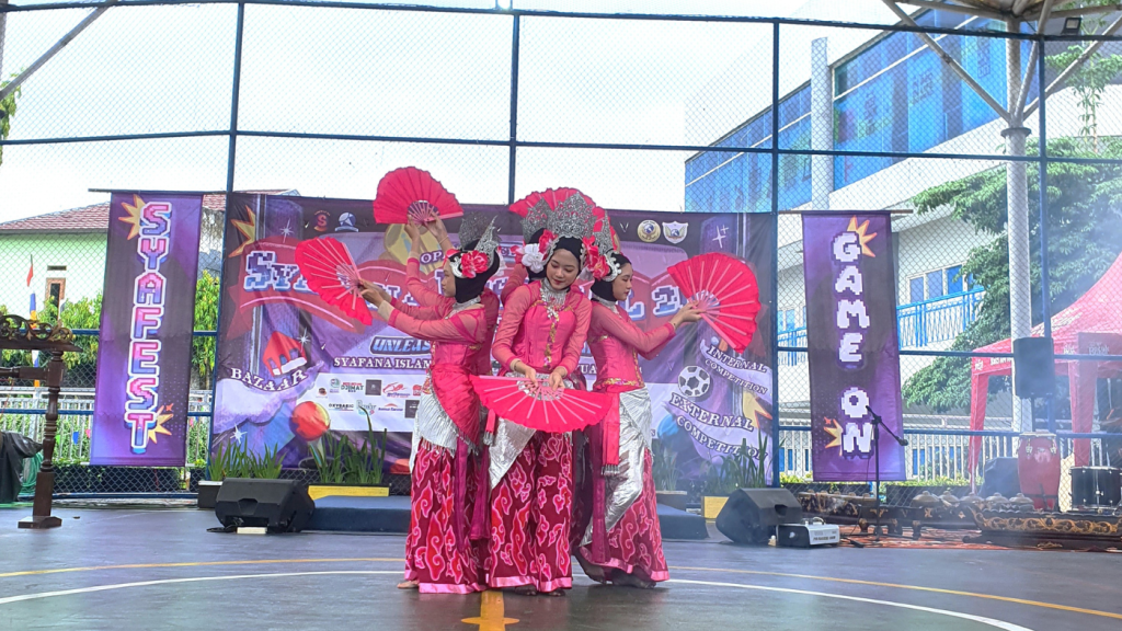 Traditional Dance – Syafana Islamic School